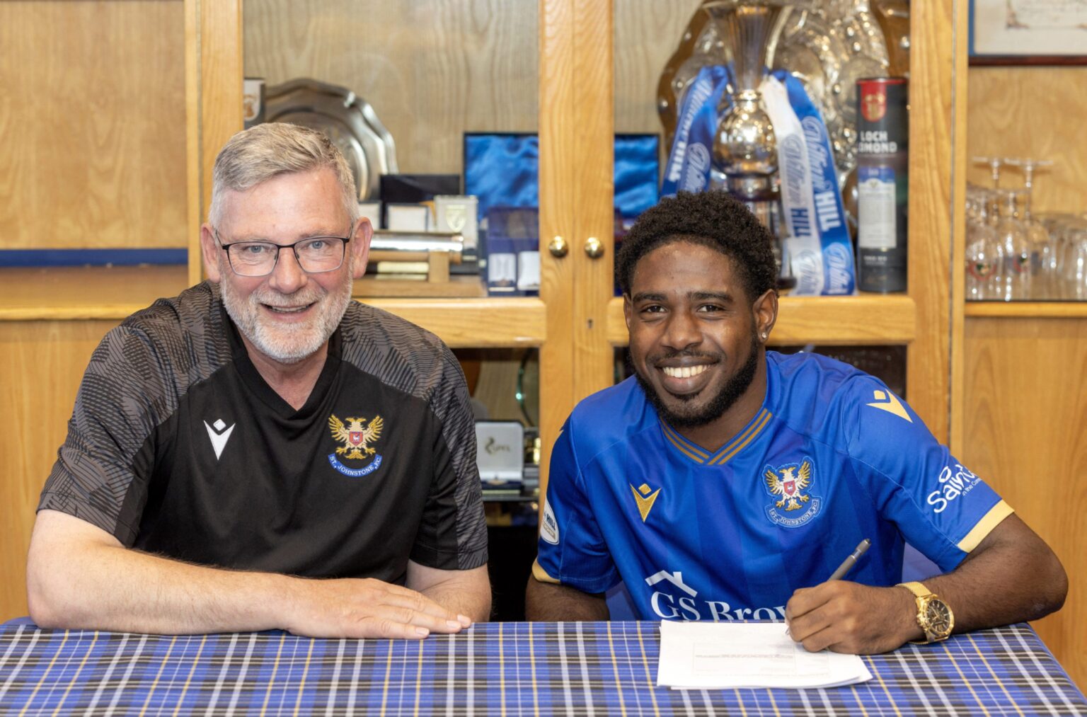 St Johnstone sign Trinidad and Tobago star Andre Raymond