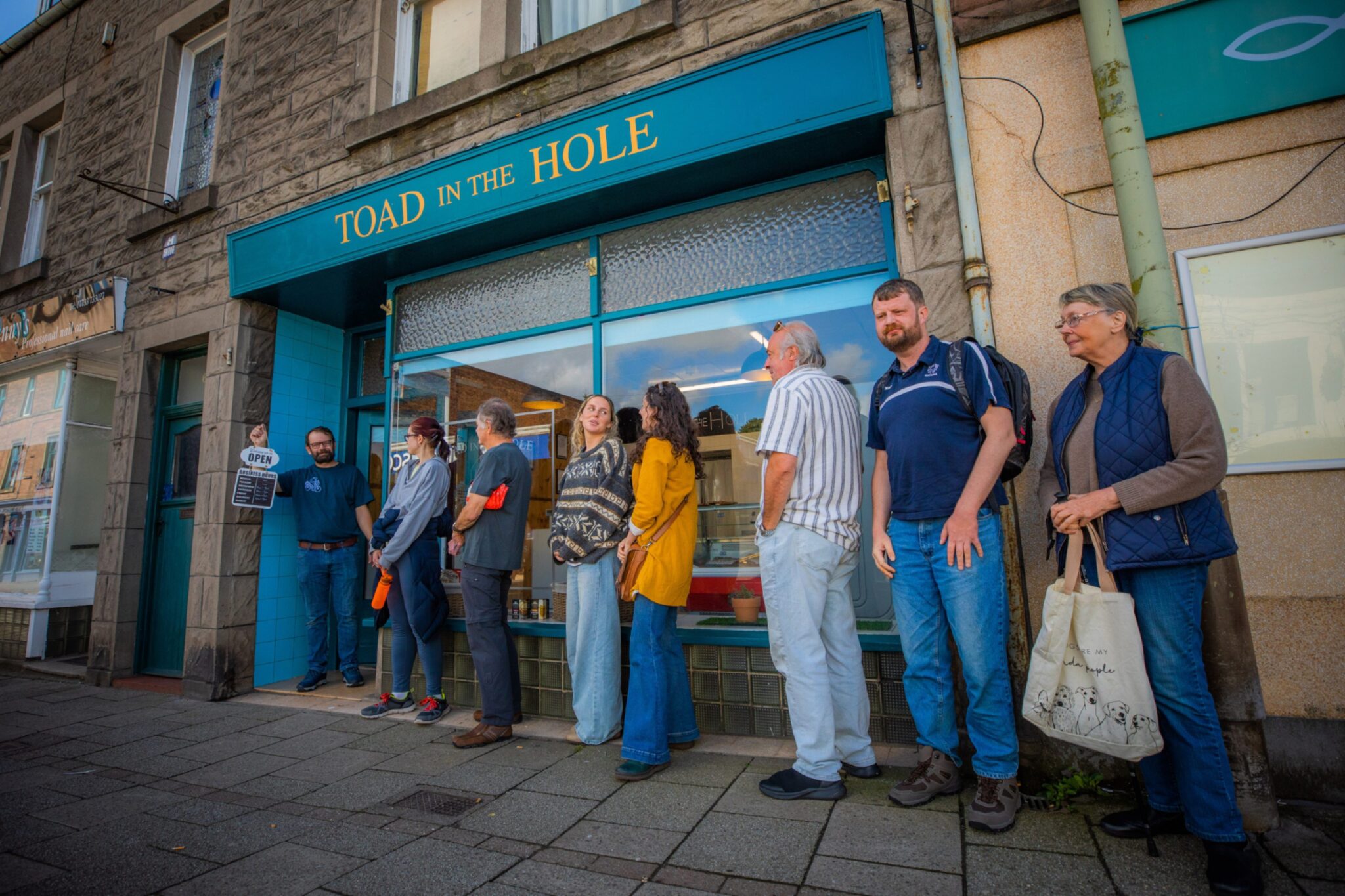 We try Irn-Bru sausages made at popular Blairgowrie sausage shop