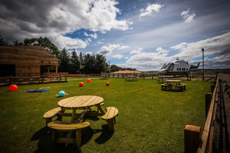 Salty's: First look at new Montrose restaurant