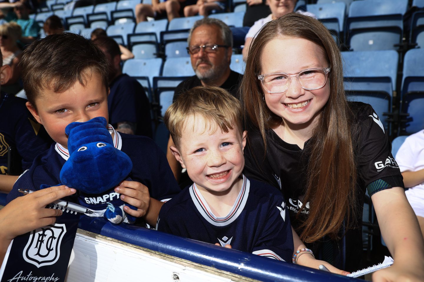 15 best pictures as Dundee fans greet heroes at training session