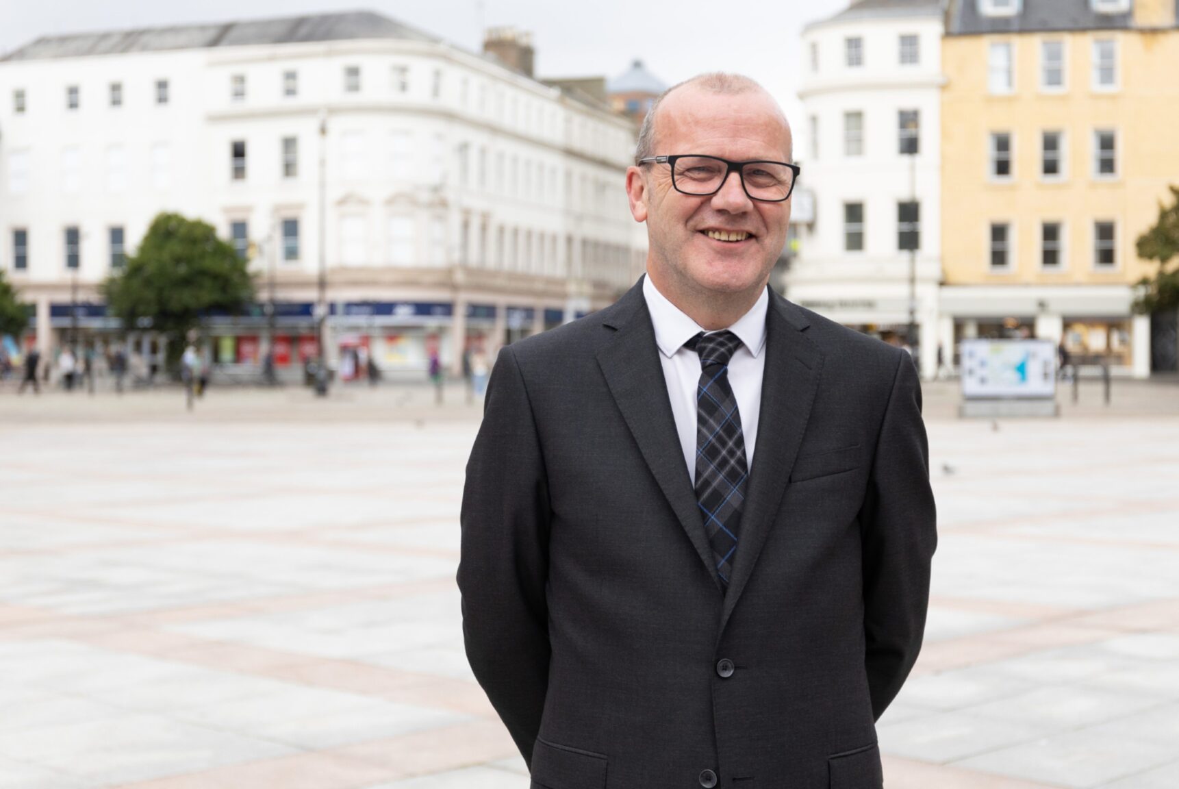 John Alexander says farewell to Dundee council colleagues