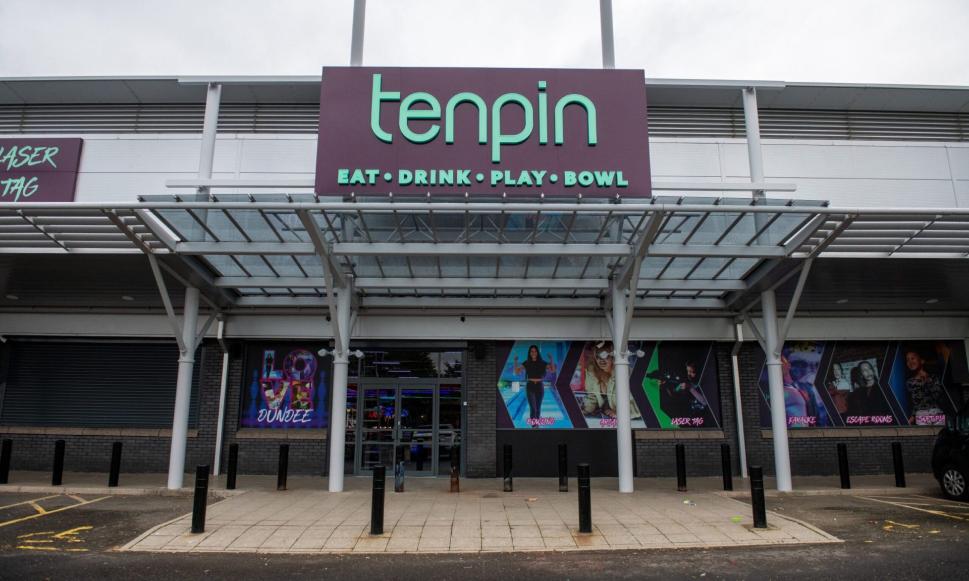 Reviews of Tenpin Dundee one year after opening