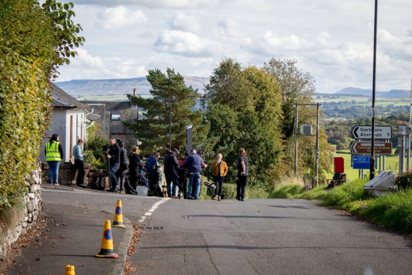 Brian Cox & Alan Cumming in Gartmore as Glenrothan shoot starts