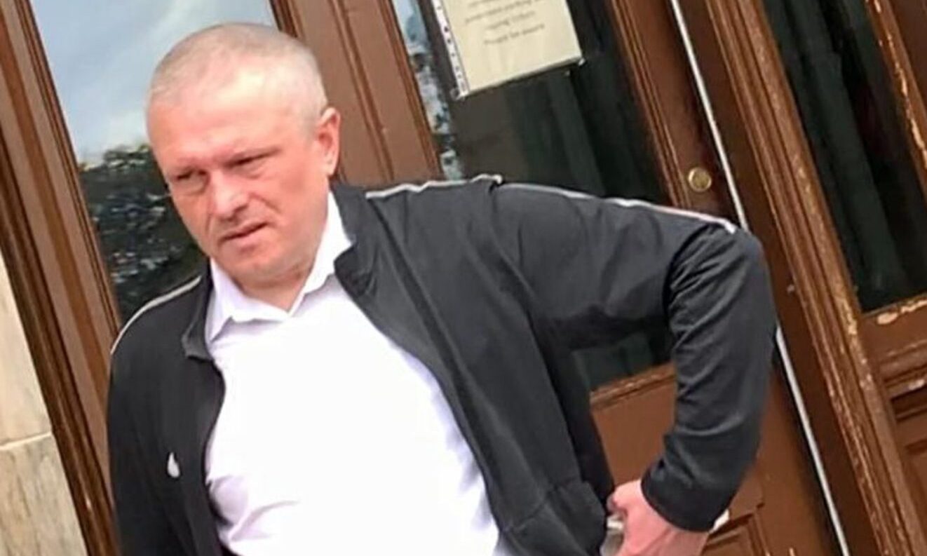 Forfar Sex Pest Flashed At Skateboarding Teens