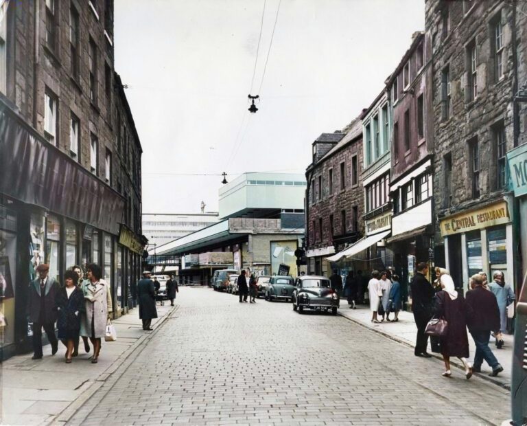 Colourised photos of Dundee capture changing city in the 60s