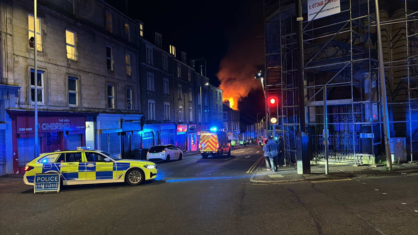 Princes Street: Huge fire breaks out in Dundee flat
