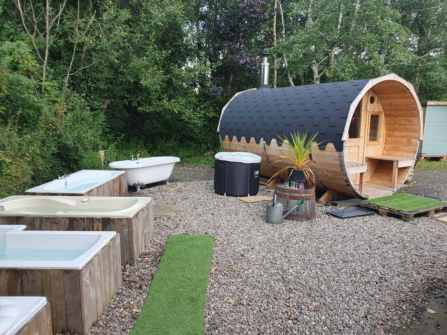 I give my verdicts on two outdoor saunas in Perthshire and Fife
