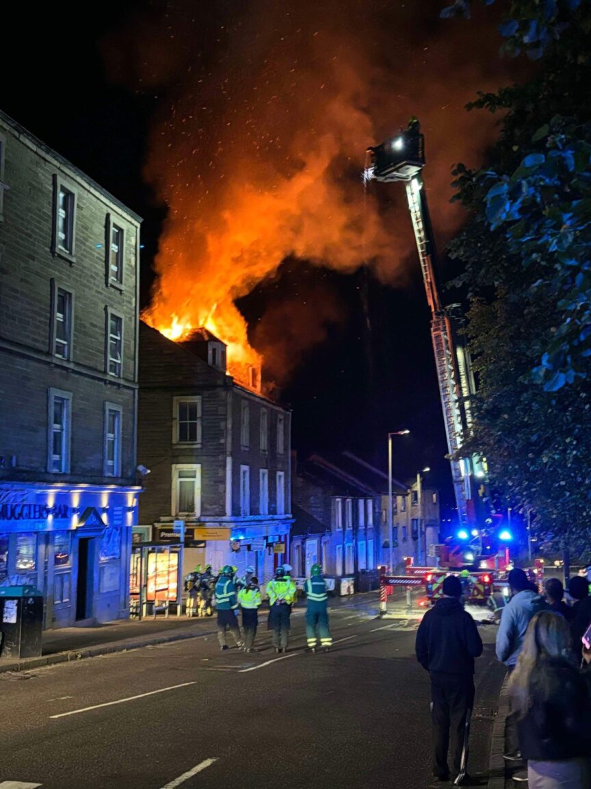 Princes Street: Huge fire breaks out in Dundee flat