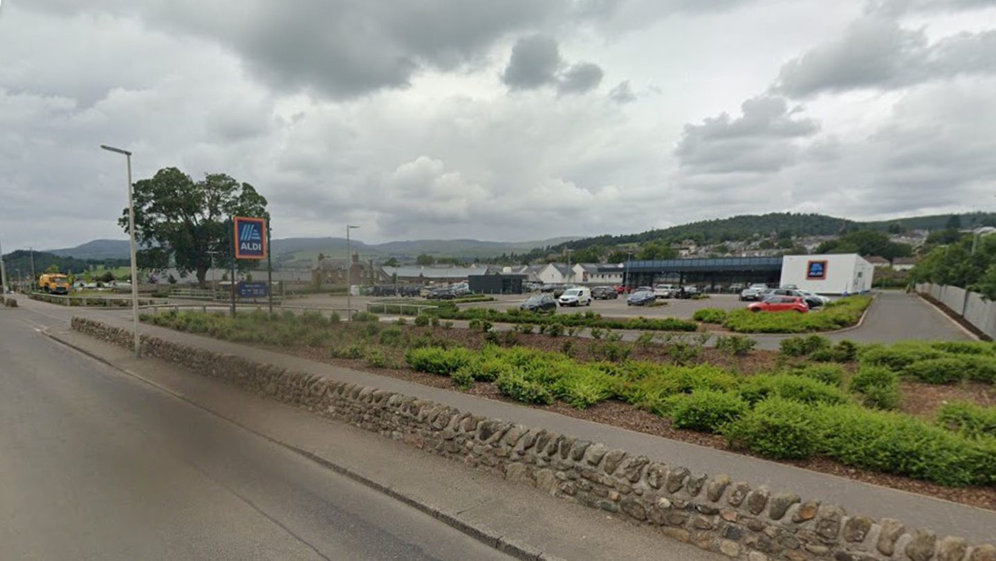 Crieff Starbucks drive-thru approved, despite town centre fears