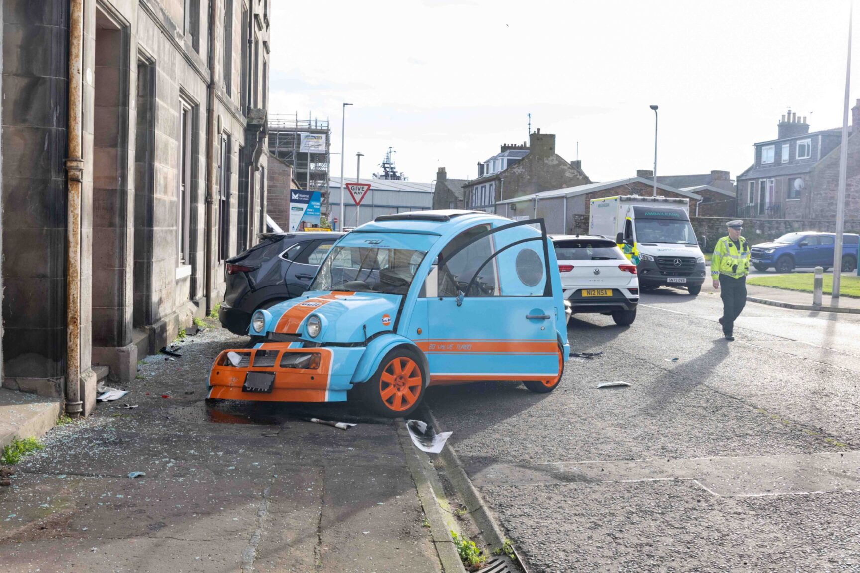 Police close Montrose street after crash involving rare classic car ...