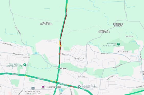 40-minute traffic delays on A90 north of Dundee