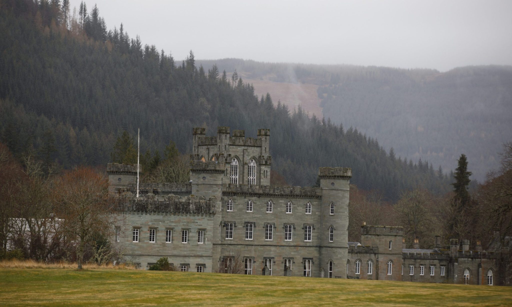 Taymouth Castle chiefs praised for role in Kenmore re-birth