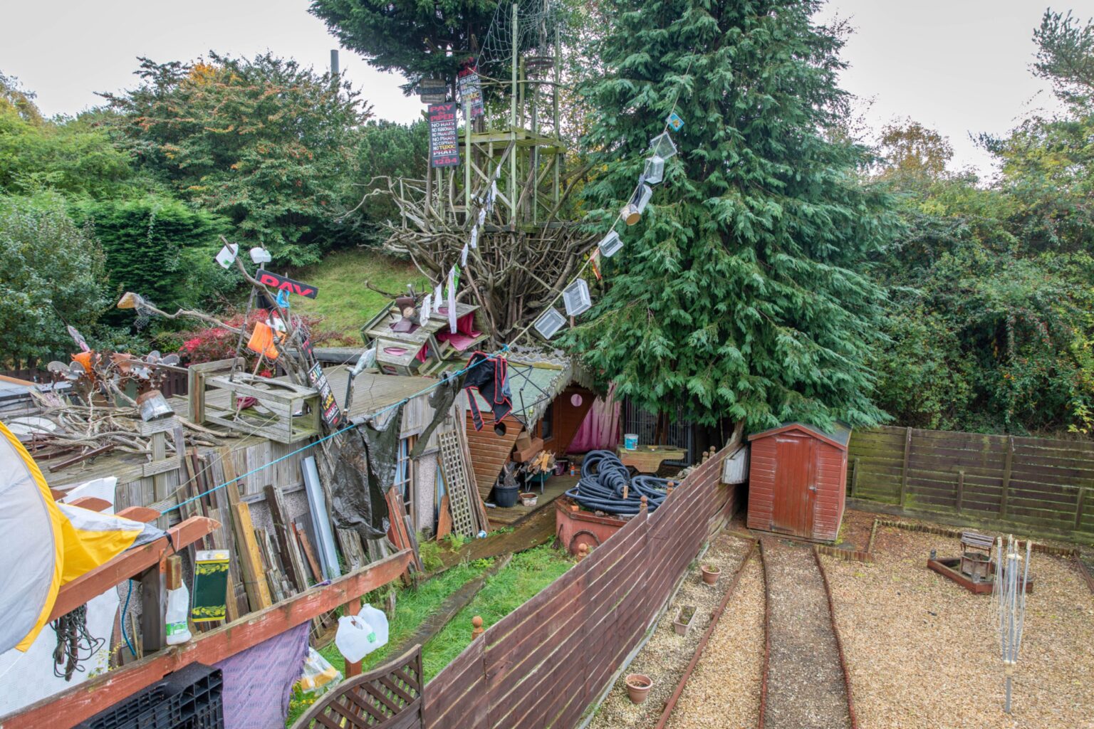 Fife artist hits back at complaints over 'eyesore' art installation
