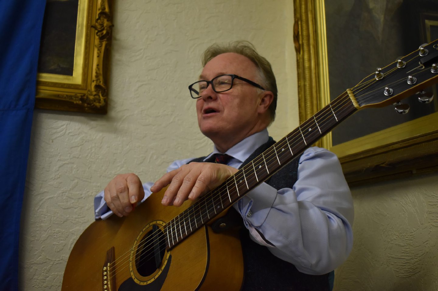 Frank Chalmers: Dundee-born journalist, swimmer, and activist dies aged 69