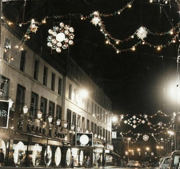 Colourised photos of Christmas in Dundee seen for the first time