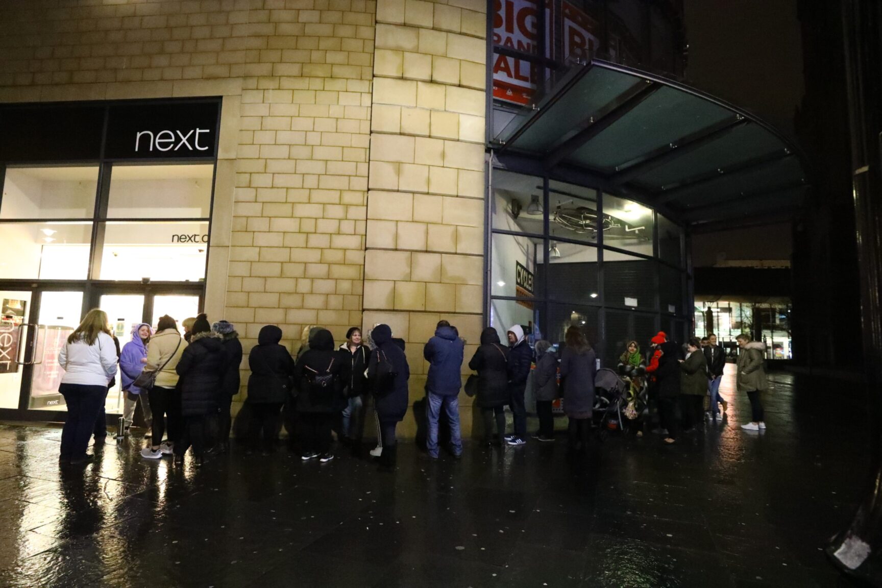 Who has renewed Overgate leases as Frasers opening nears?