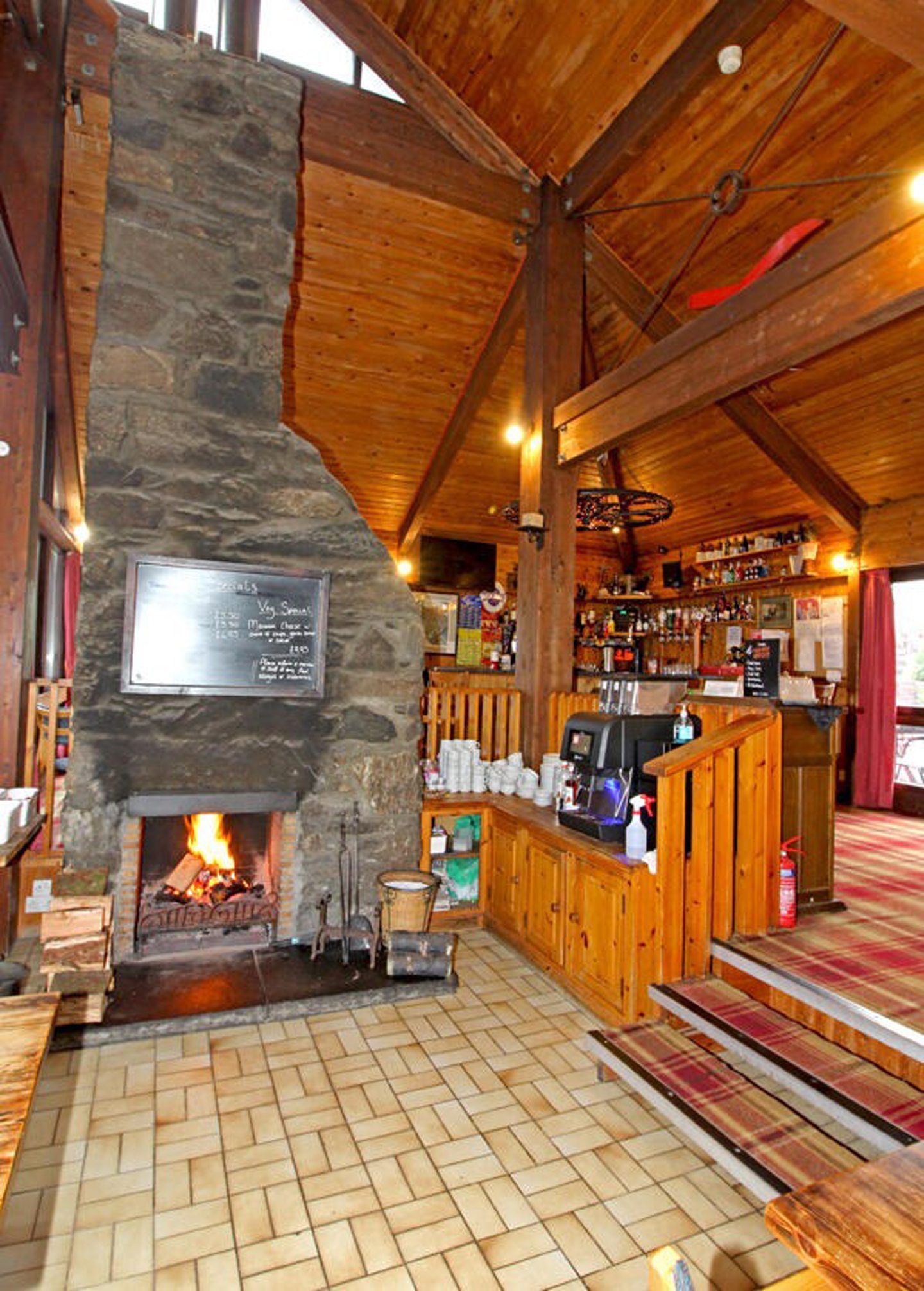 The Capercaillie: Popular Killin bar and restaurant for sale