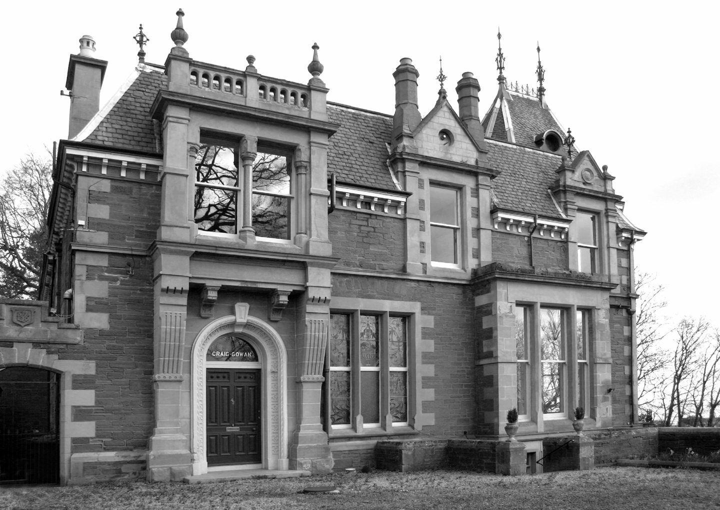 New book tells the forgotten tales of Broughty Ferry mansions