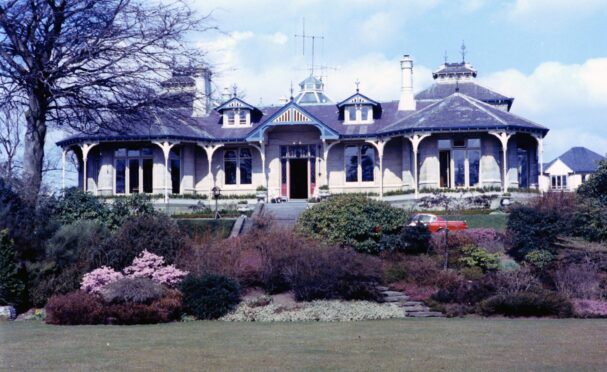 New book tells the forgotten tales of Broughty Ferry mansions