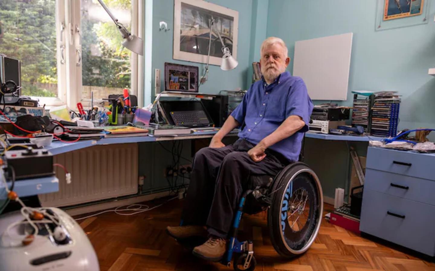 Gordon Cruickshank: Fife motor journalist and tetraplegic dies at 69