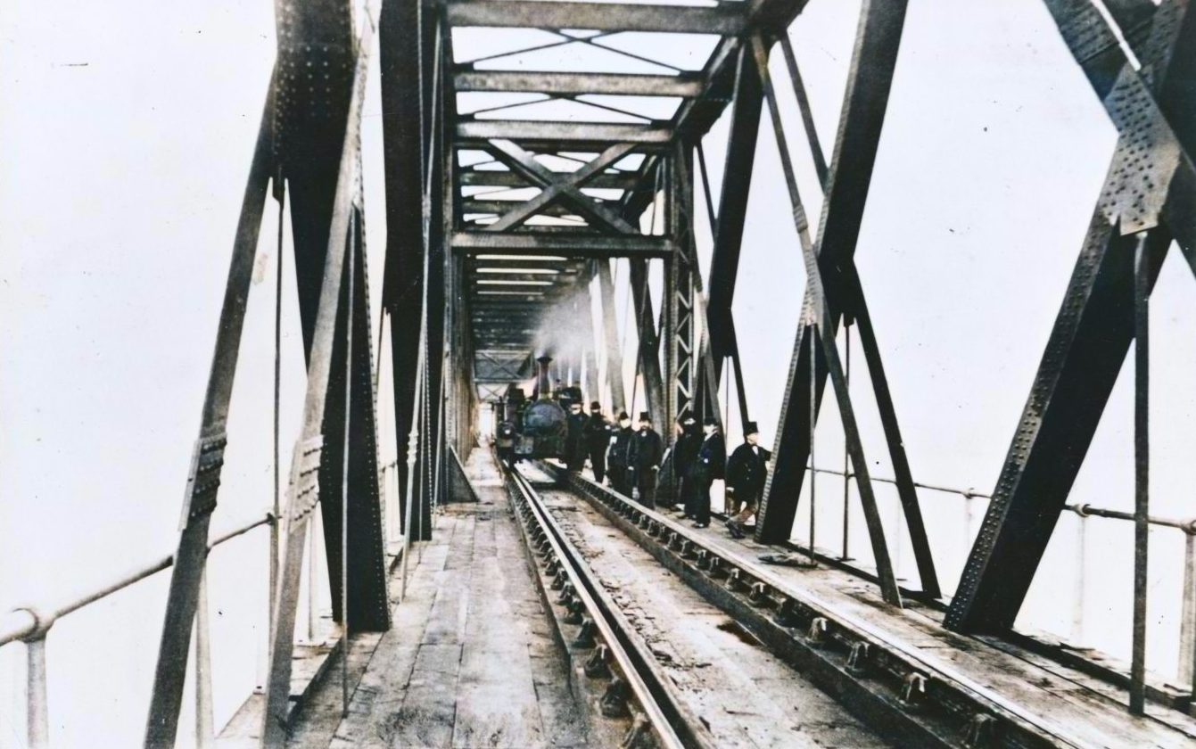 Colour pictures of the Tay Bridge Disaster shown for first time