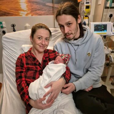 Dundee tot Maya becomes Tayside's first Christmas Day baby - The Courier