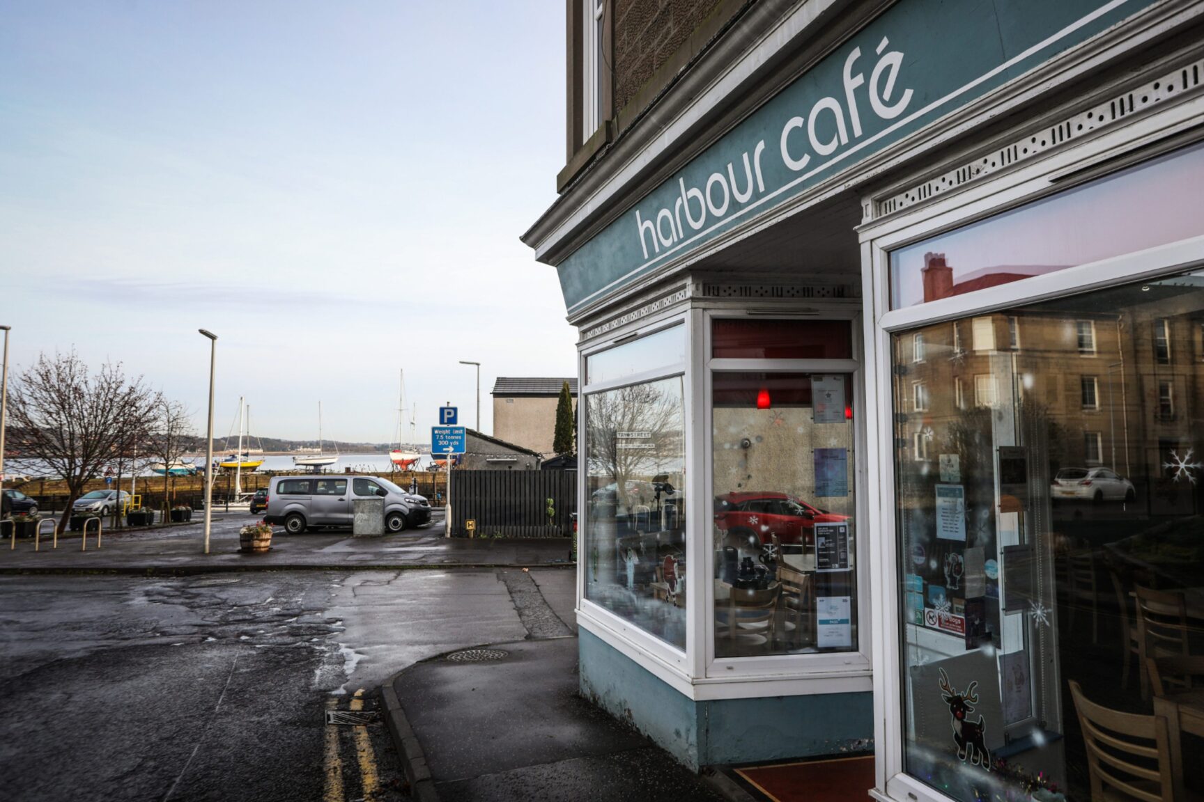 Tayport's Harbour Cafe helps Holly-Jane Gray win diversity award