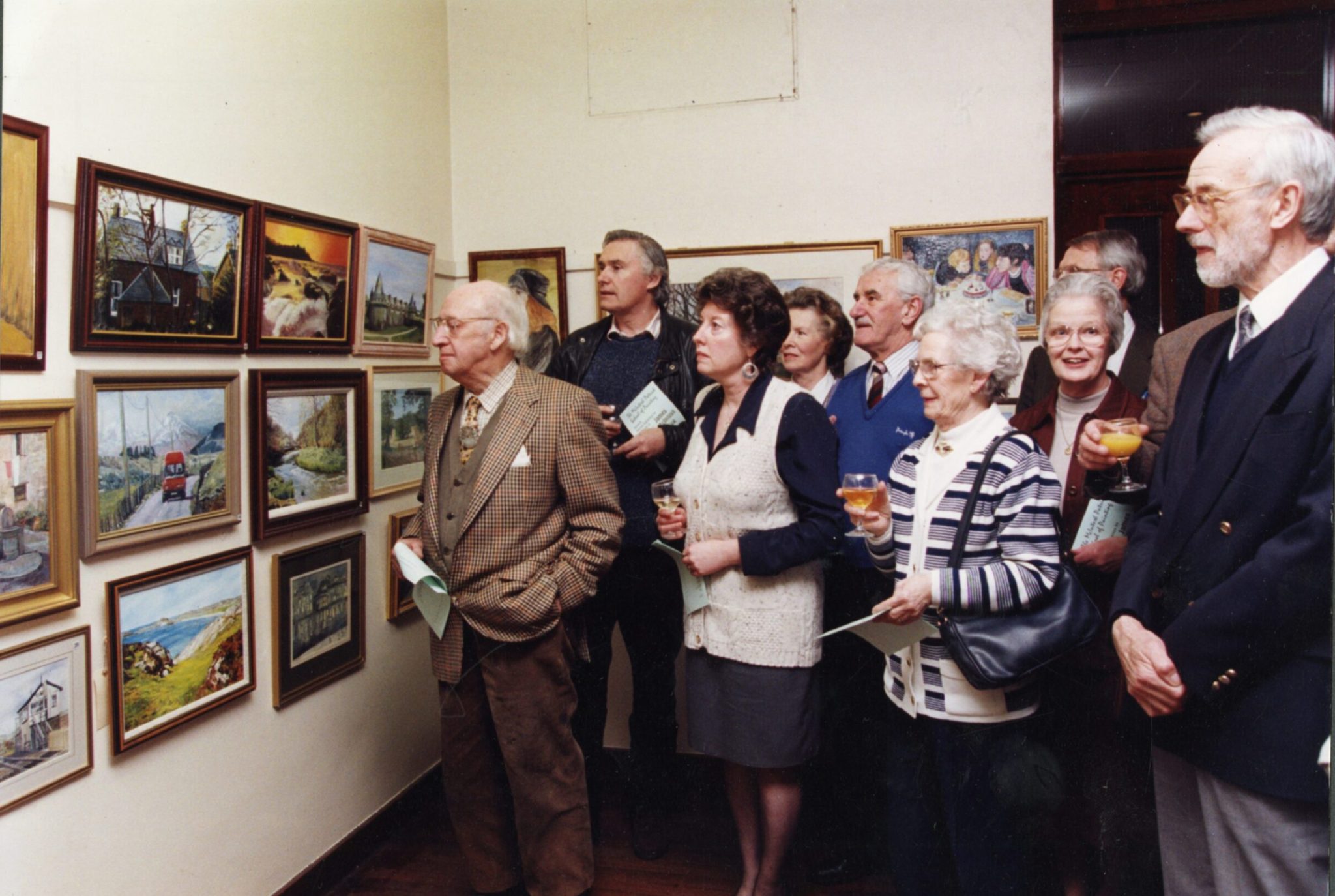 Dundee in 1995: Ardler multis, greyhounds and Oscars nightclub