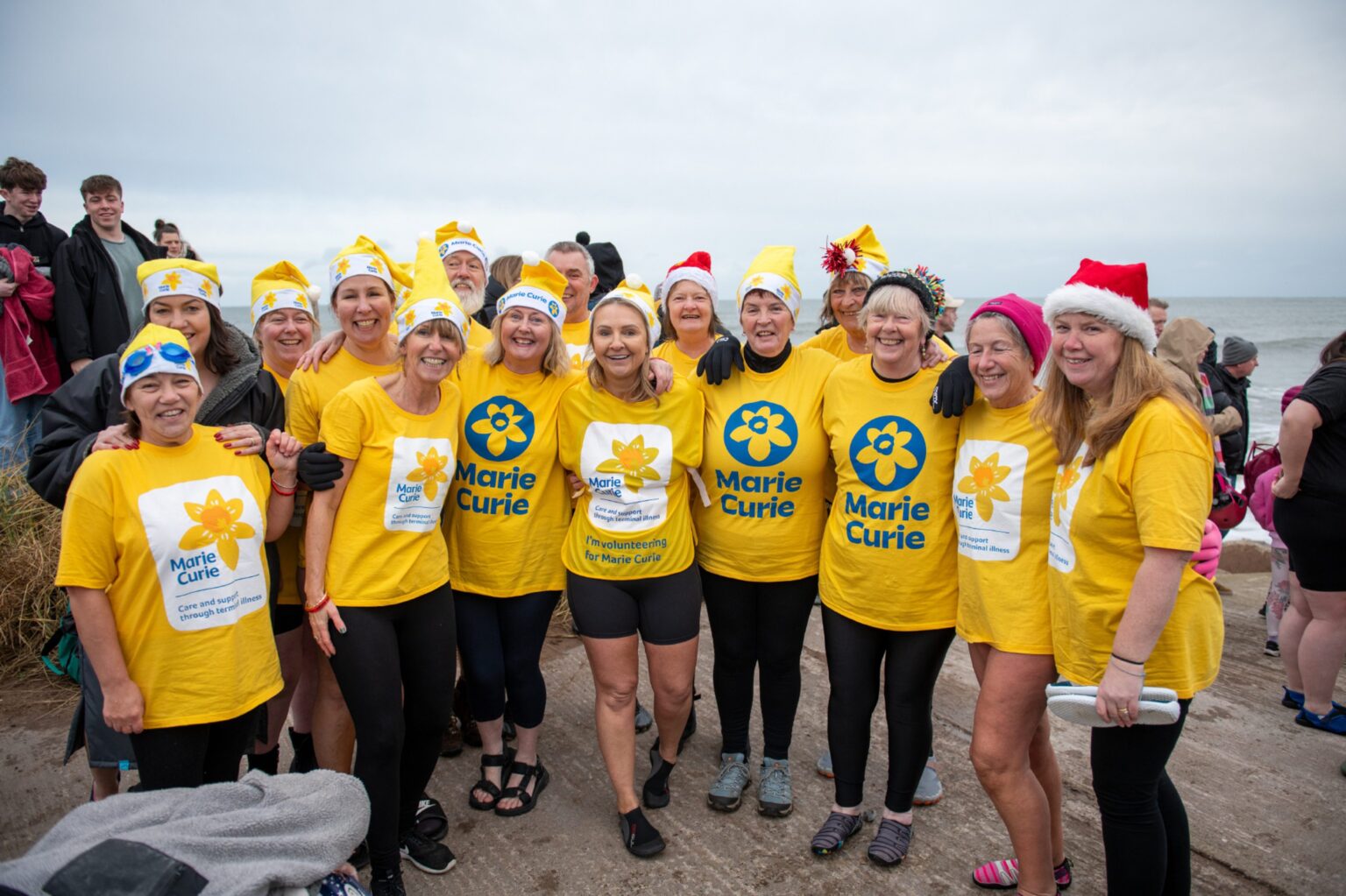 Great pictures as Carnoustie dookers take the plunge for 2025