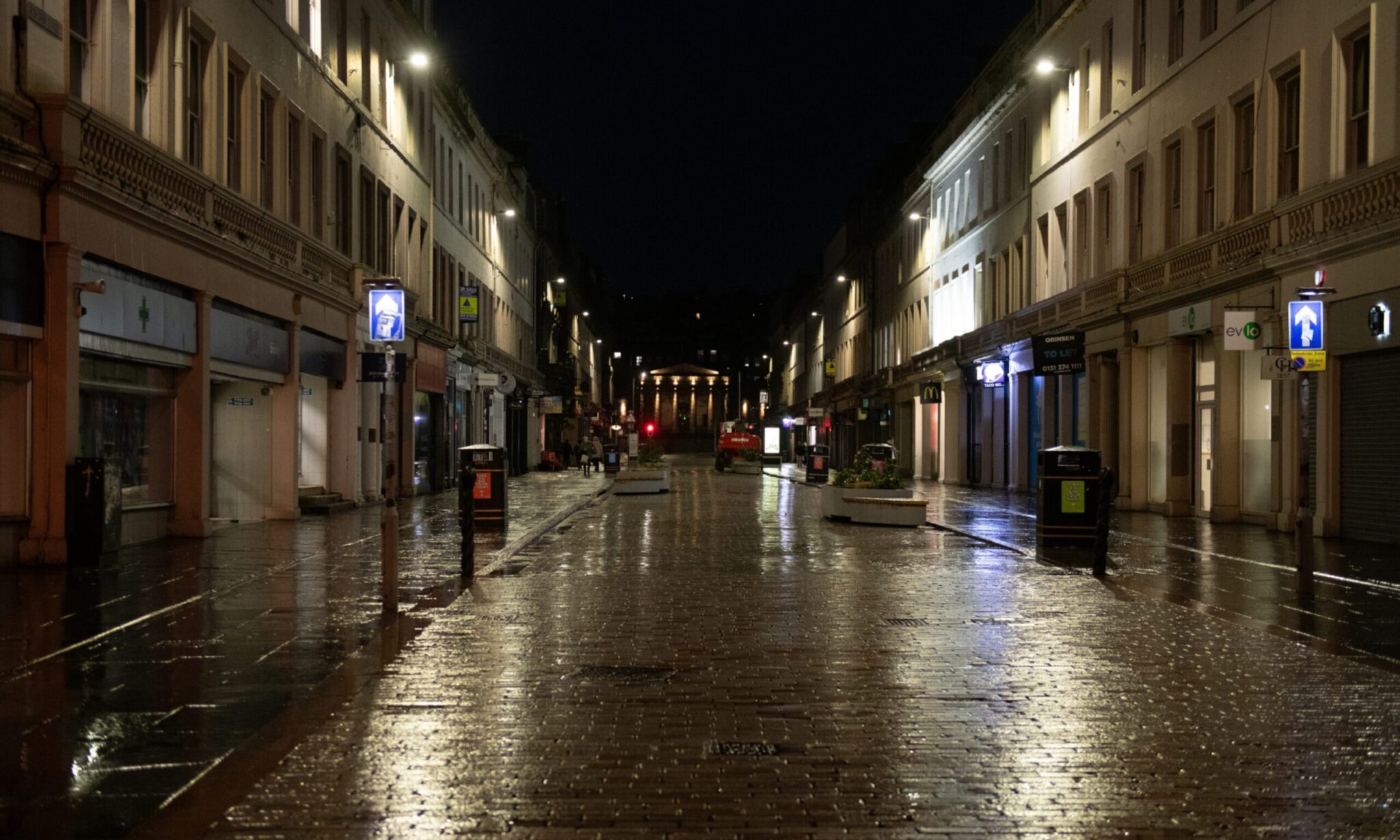 Sheriff slams sobbing Dundee 'roadman's' copycat fashion choices