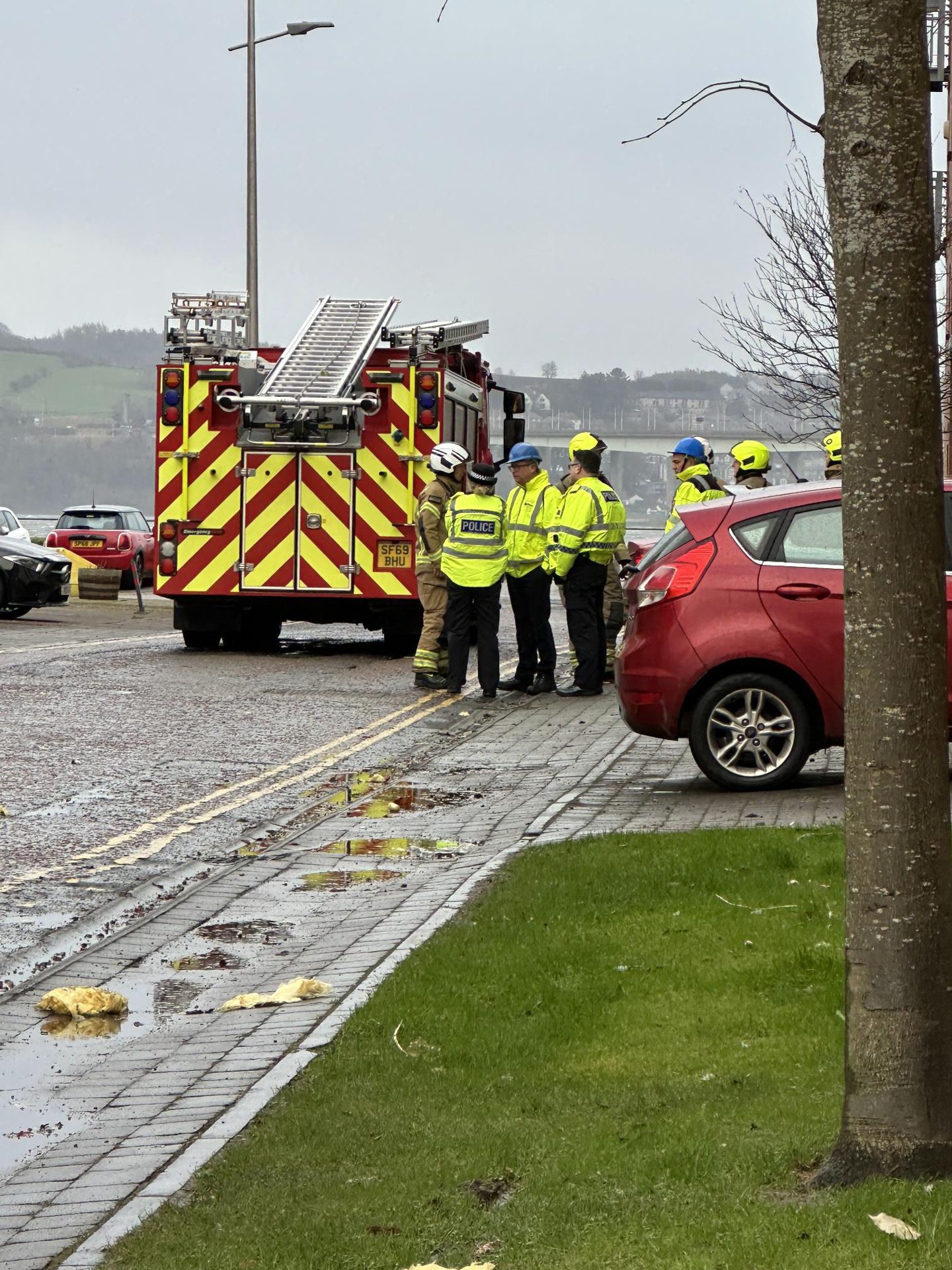 Storm Eowyn in Dundee: Pictures and video capture weather chaos