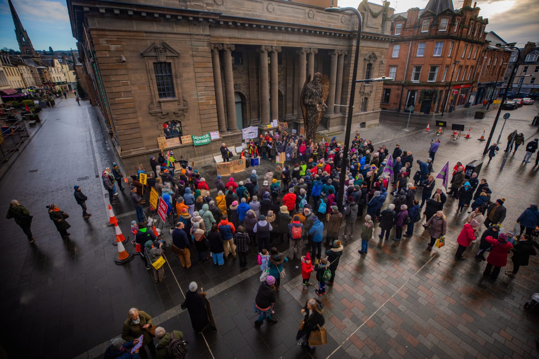 John Swinney backs Perthshire Save Our Libraries campaign