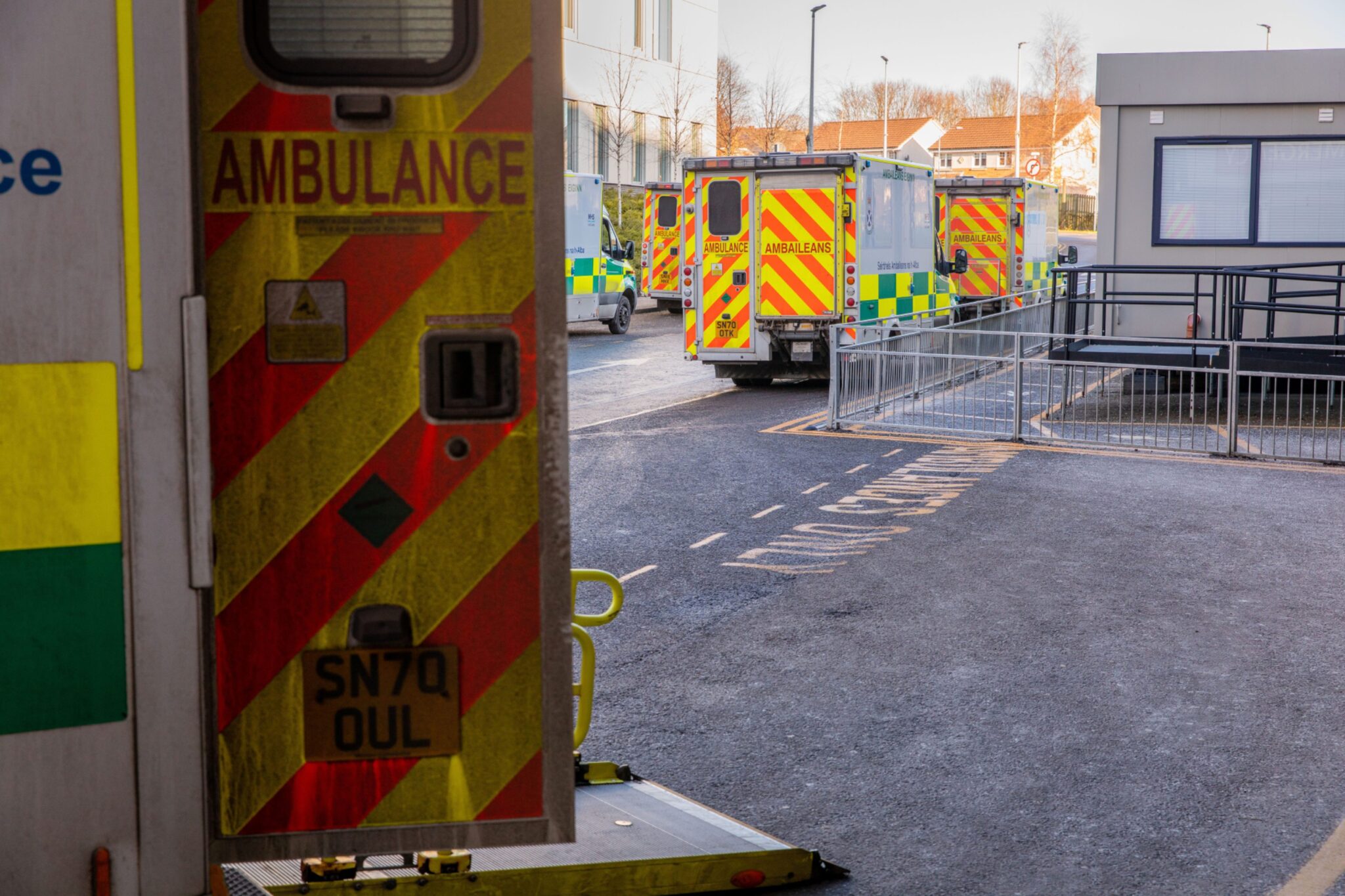 Fife hospital chaos as images show ambulances queued outside