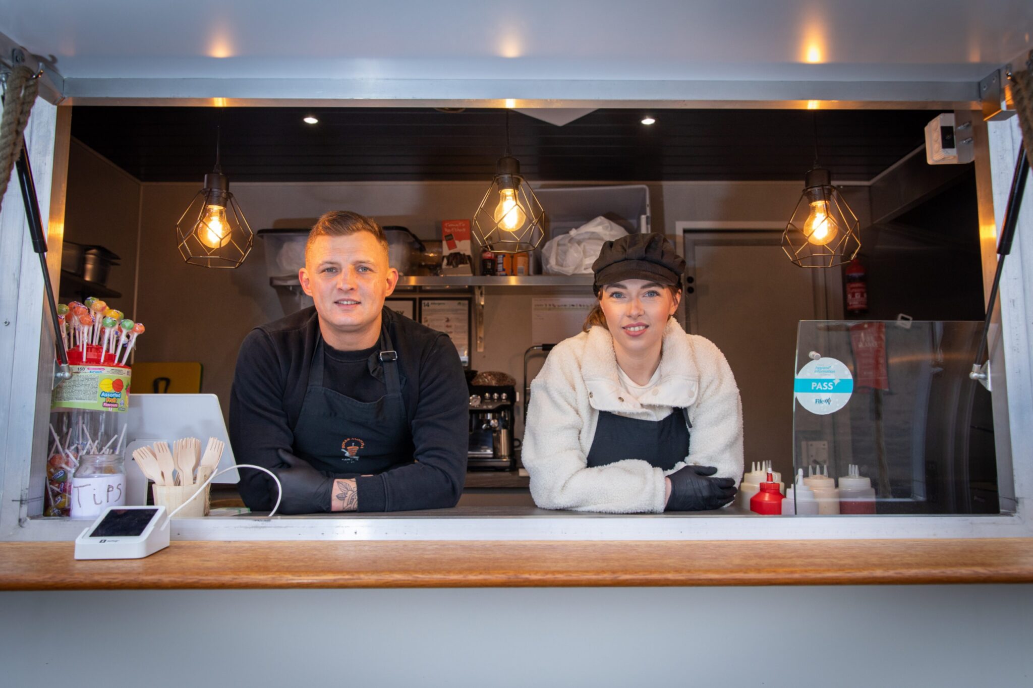 Young couple bring 2ft pizzas and 'bangin' kebabs to Dunfermline