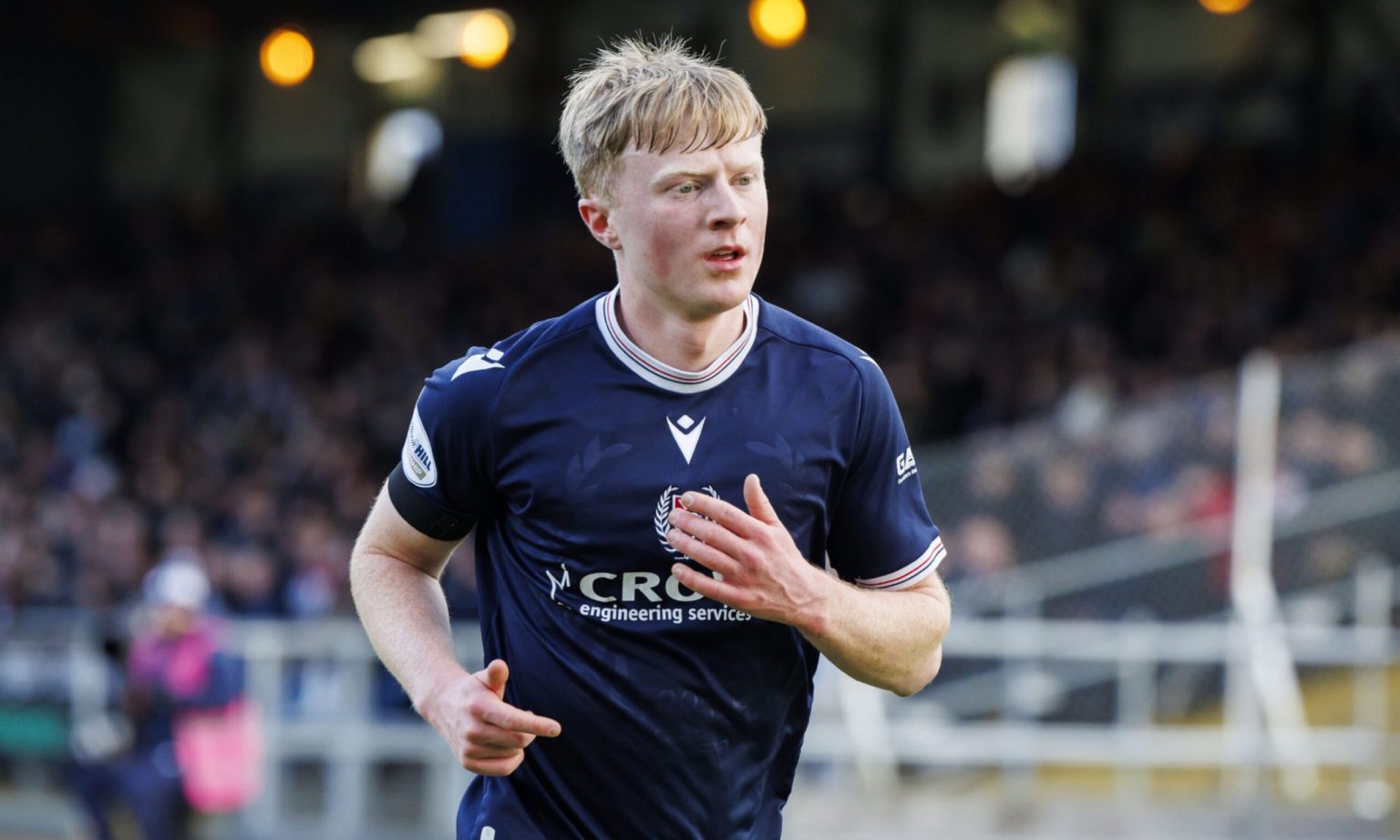Dundee boss gives Lyall Cameron update for Hibs clash