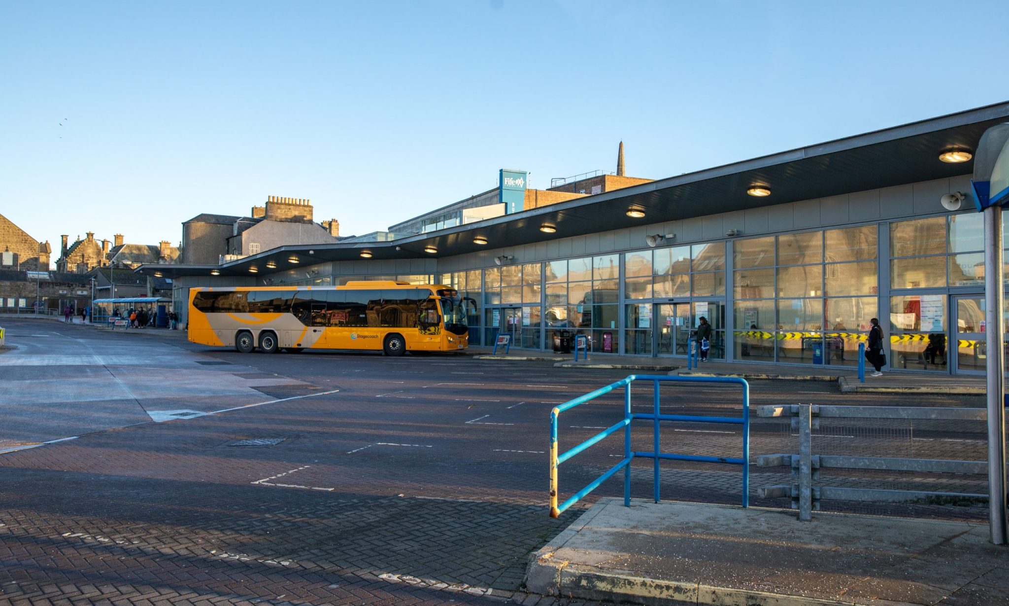 What happened when I went from Dunfermline to Edinburgh by bus