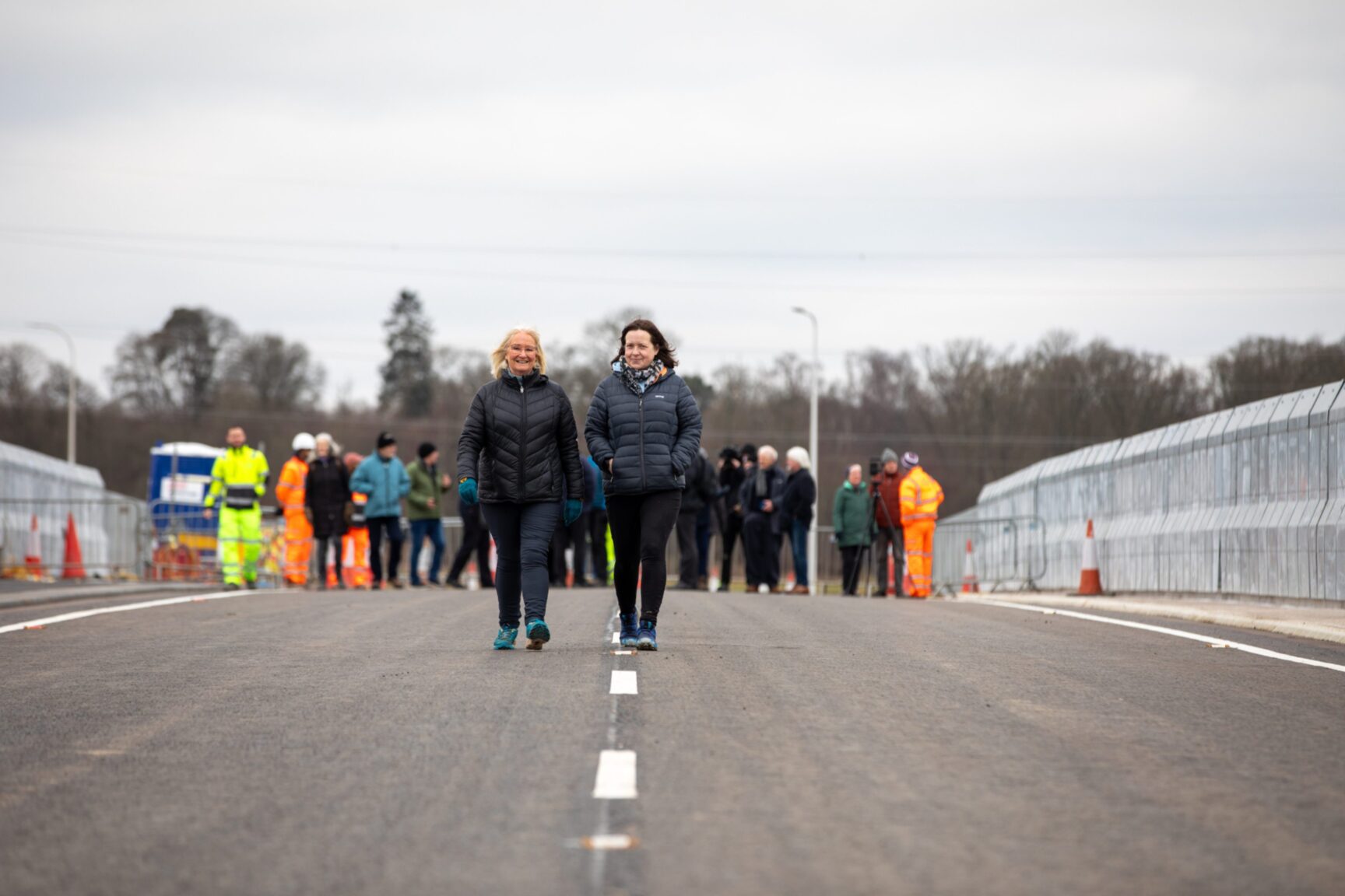 Destiny Bridge: Locals walk new Tay crossing ahead of opening