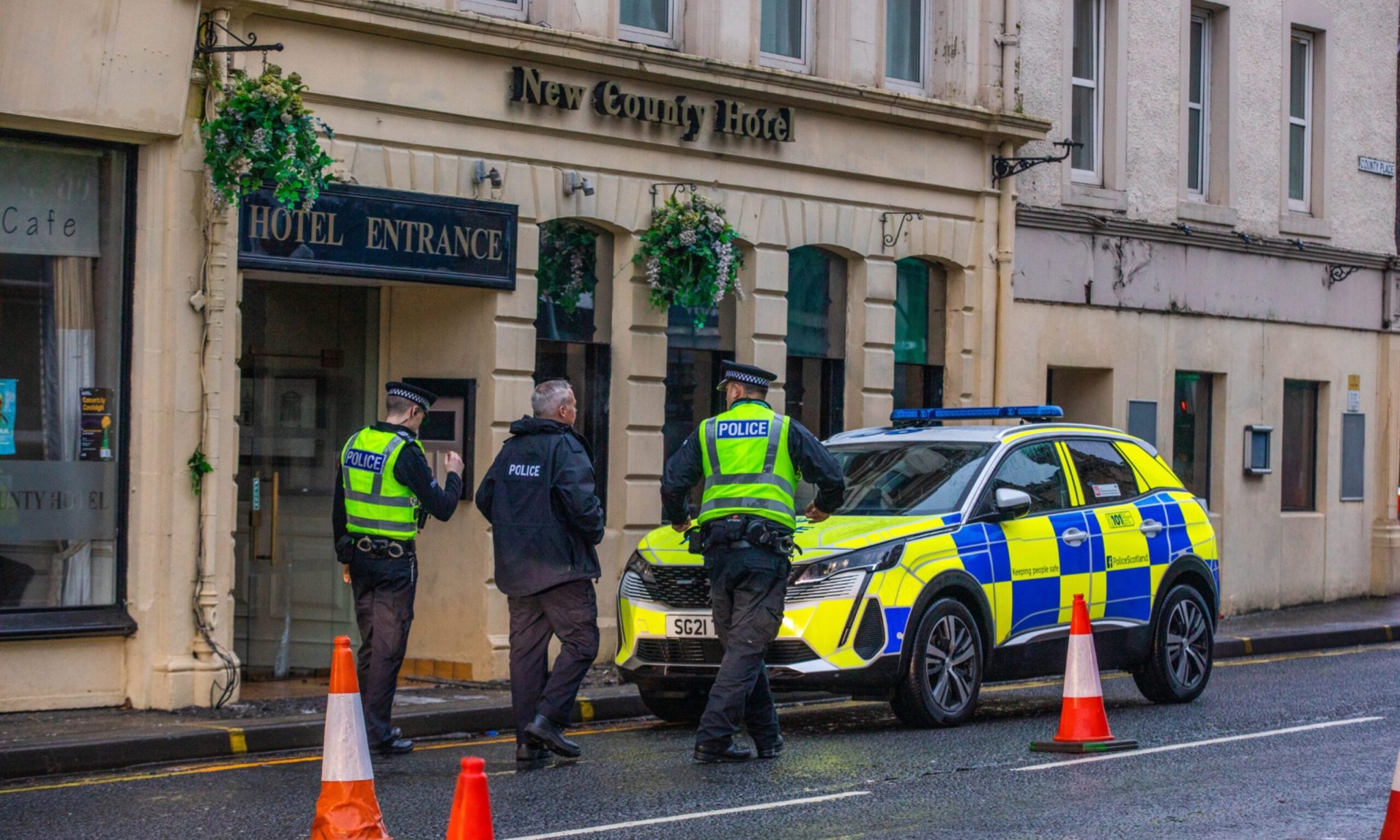 Police break silence on three-year fatal Perth hotel fire probe