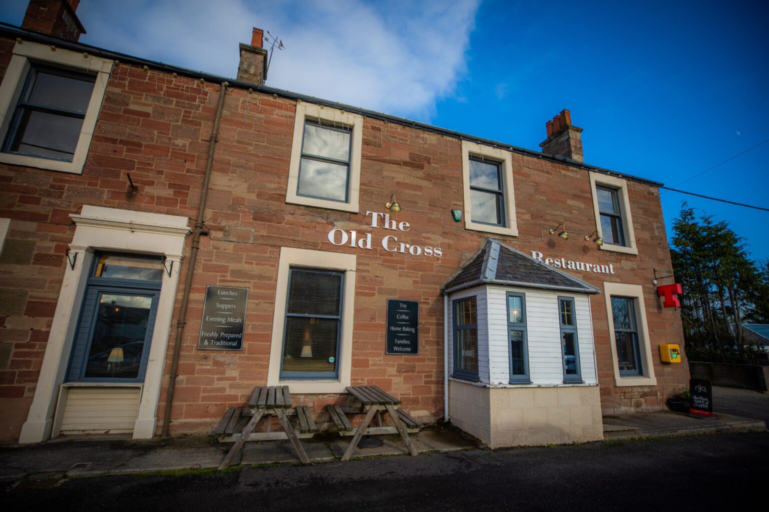 Young trio aim for '5-star experience' at Old Cross Inn in Blairgowrie