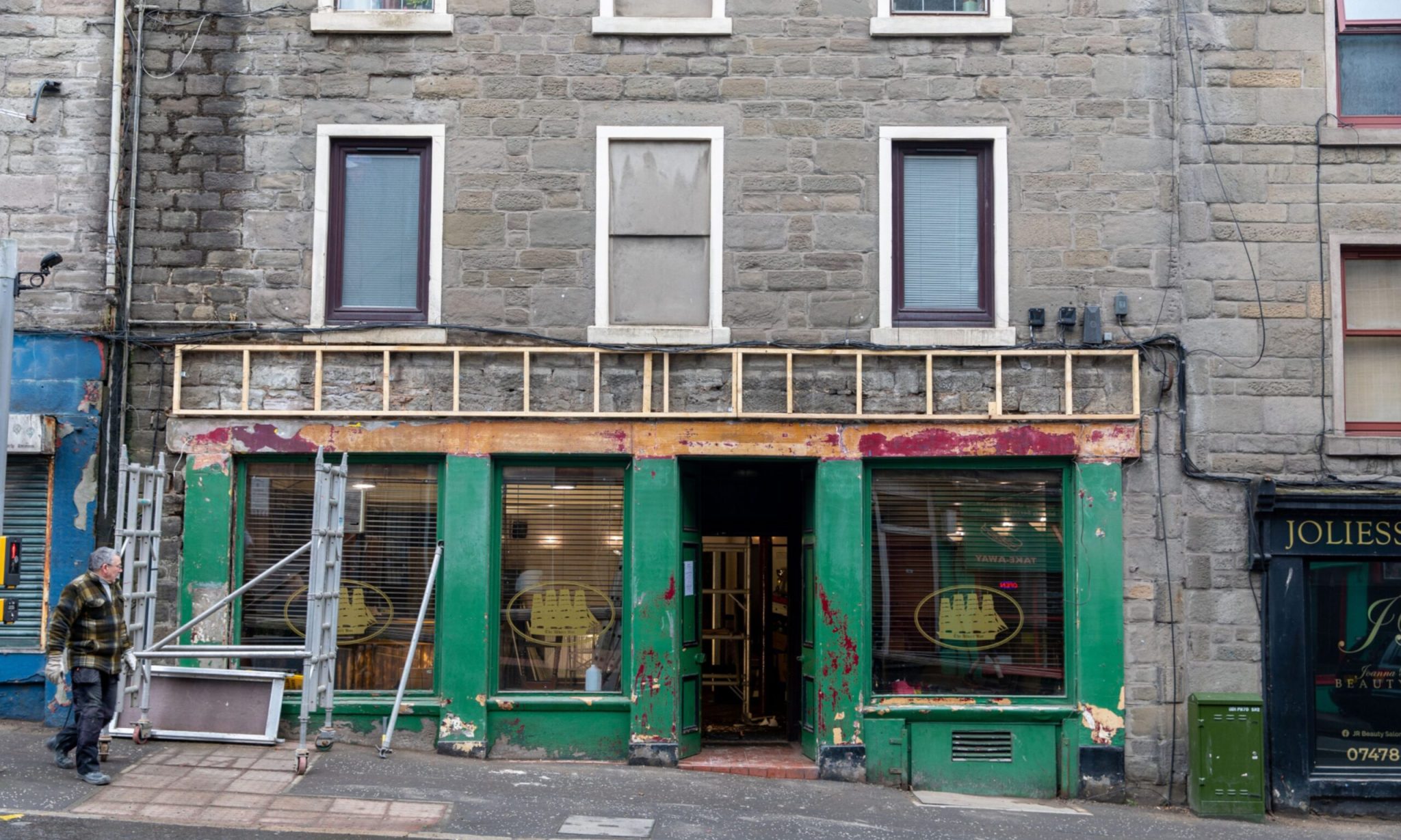 £30k refurbishment of Dundee's Albert Bar ahead of reopening