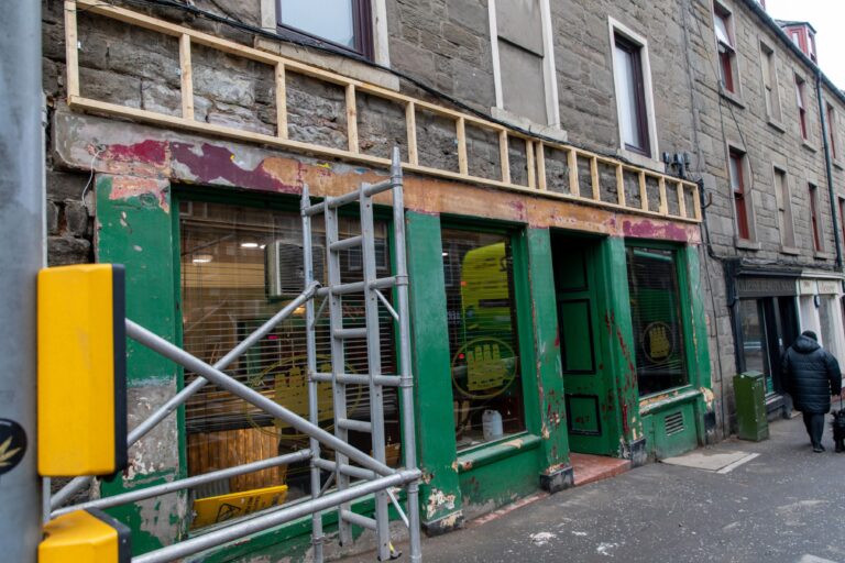 £30k refurbishment of Dundee's Albert Bar ahead of reopening