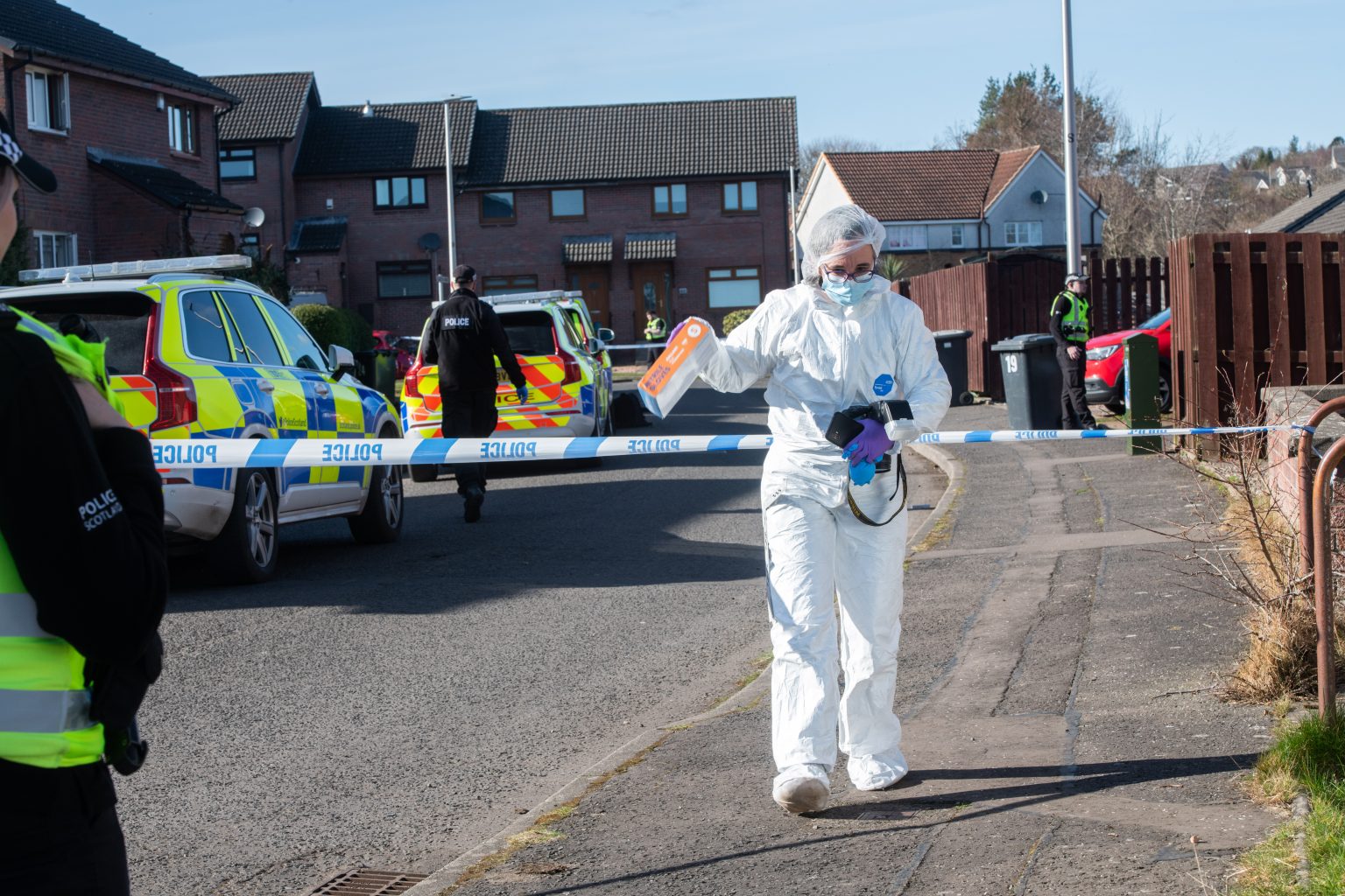 Dundee stand-off: Residents relive armed police incident
