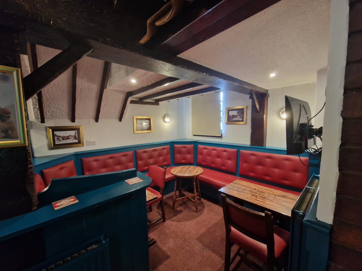 Broughty Ferry pub the Barnhill Tavern reopens under new owner