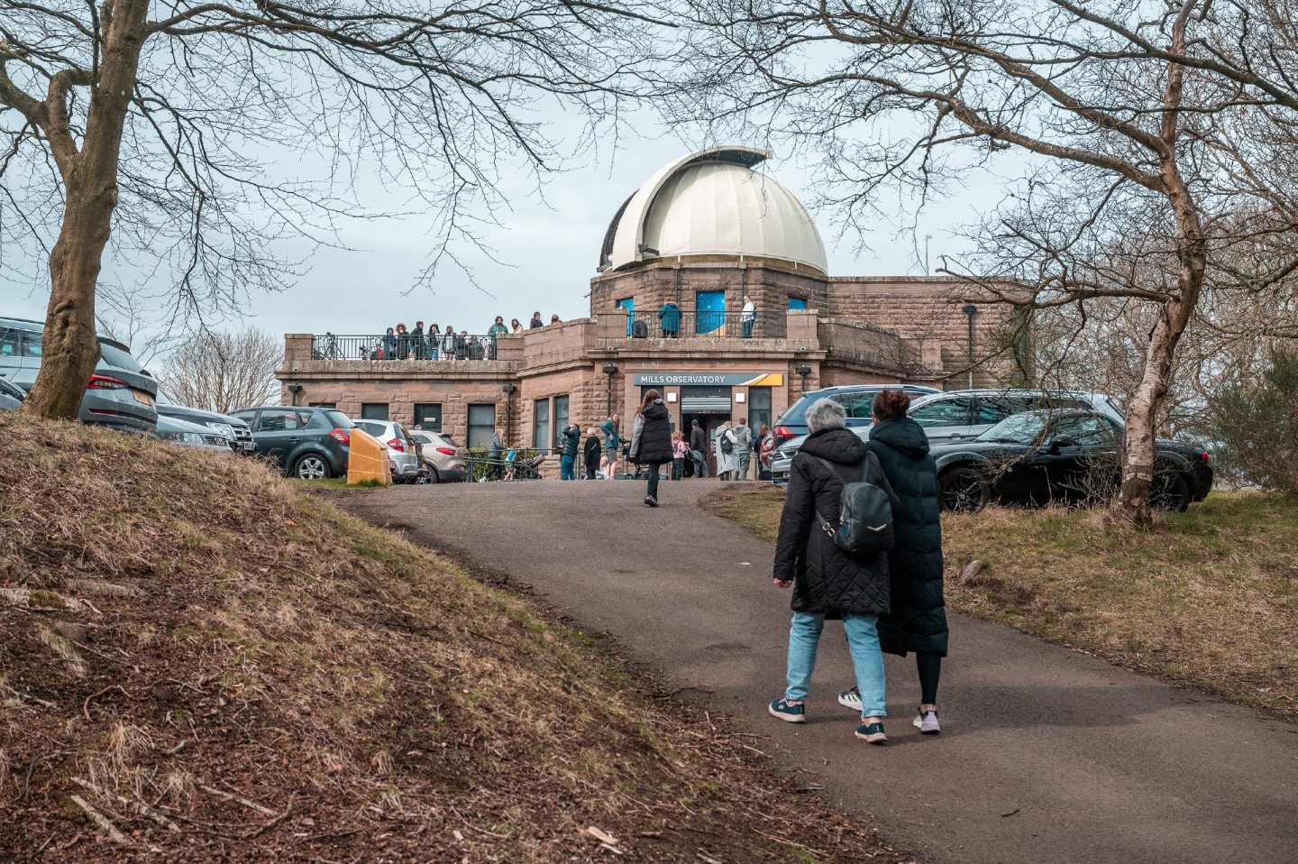 Locals view solar eclipse at Dundee's Mills Observatory