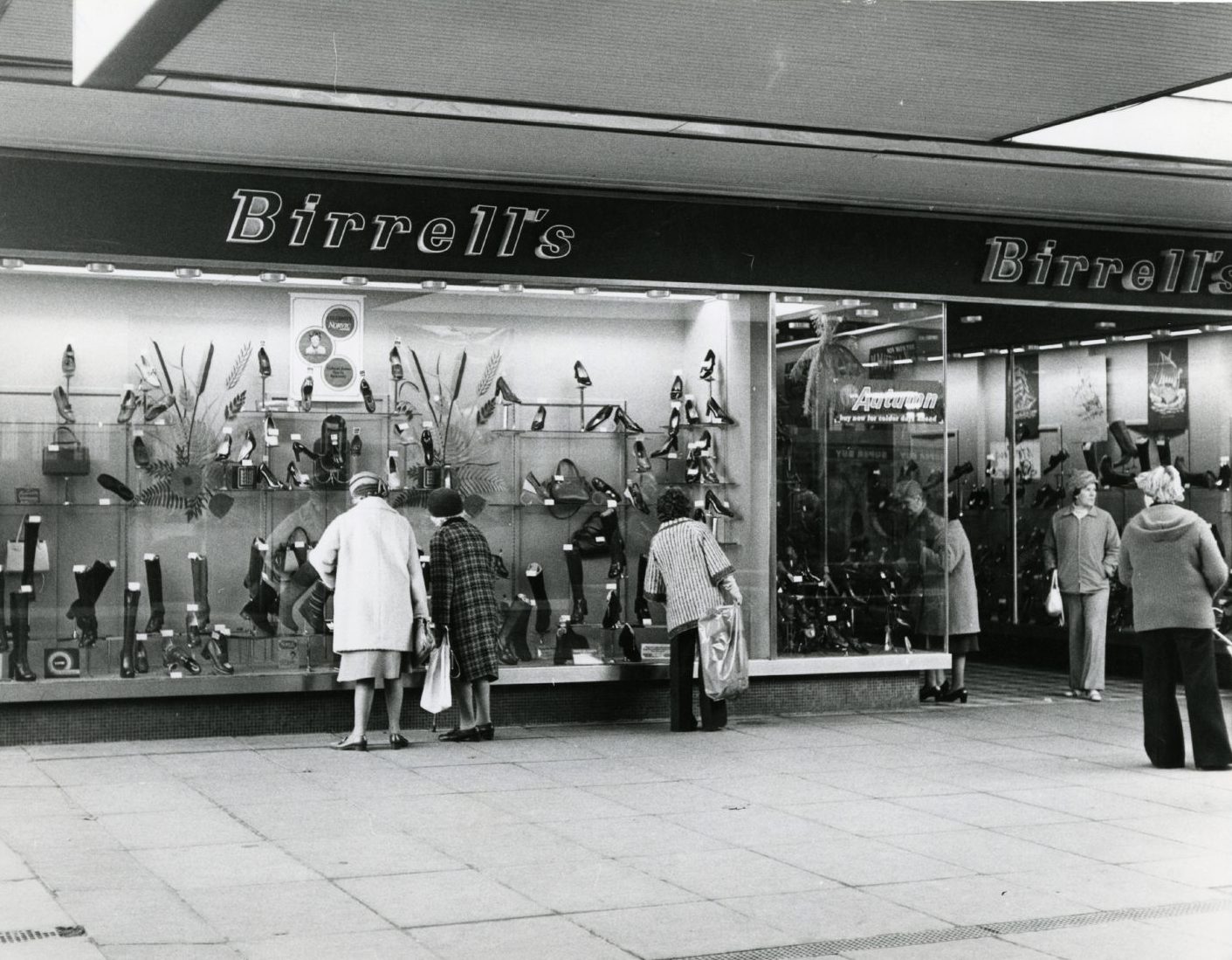 Photos of Dundee's shoe shops through the years - The Courier