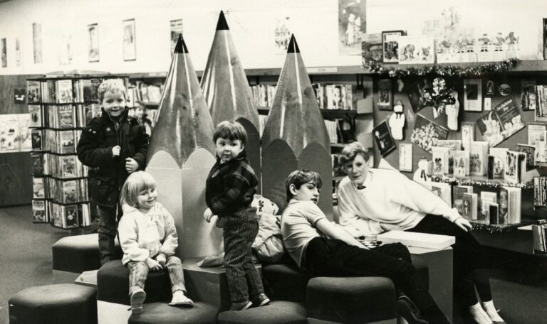 Shop in Dundee's Wellgate Centre in the '80s with our photo gallery