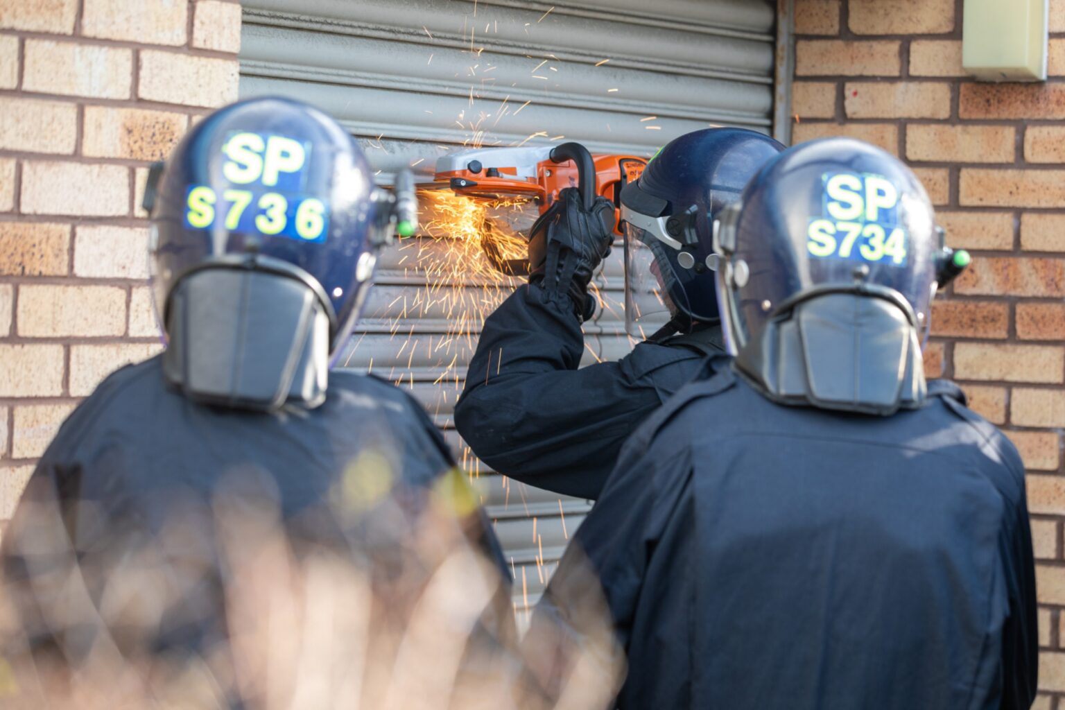 Glenrothes drugs raid: 500 cannabis plants worth £700,000 seized