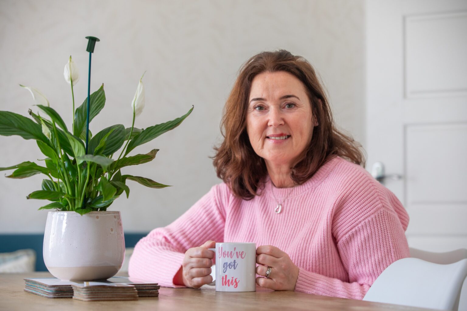 Stirling mum Sue praises routine cancer tests after life-saving scan ...