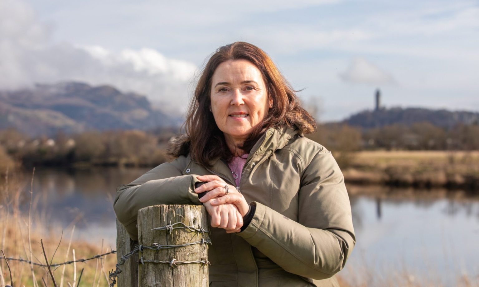 Stirling mum Sue praises routine cancer tests after life-saving scan ...