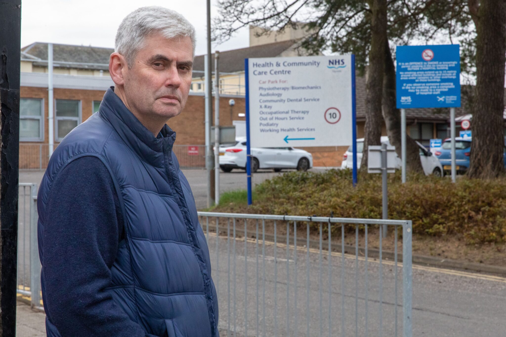 Dundee dad angry as autistic son waits months for dental treatment